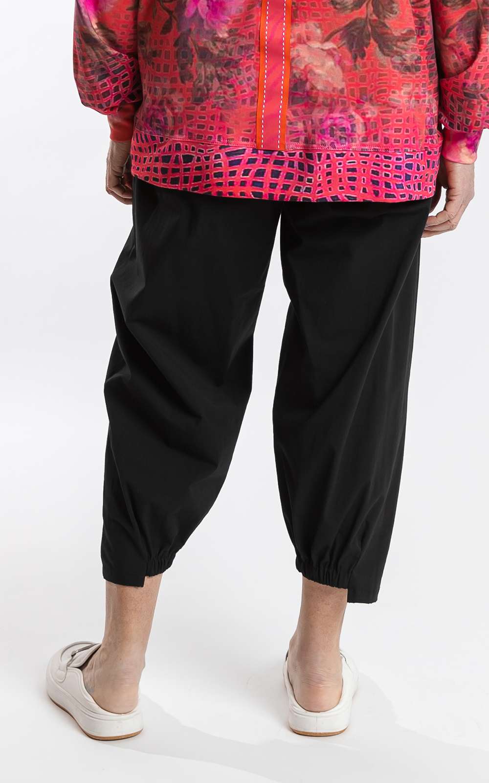 Black Stitch Pants – Zebrano | Designer Clothing NZ