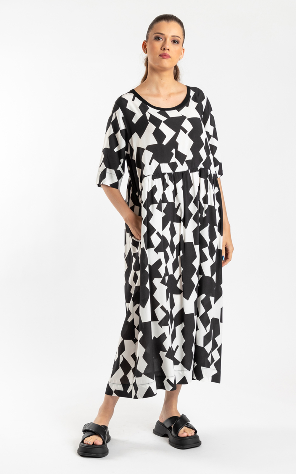 Lavish Dress Black & White – Zebrano | Designer Clothing NZ